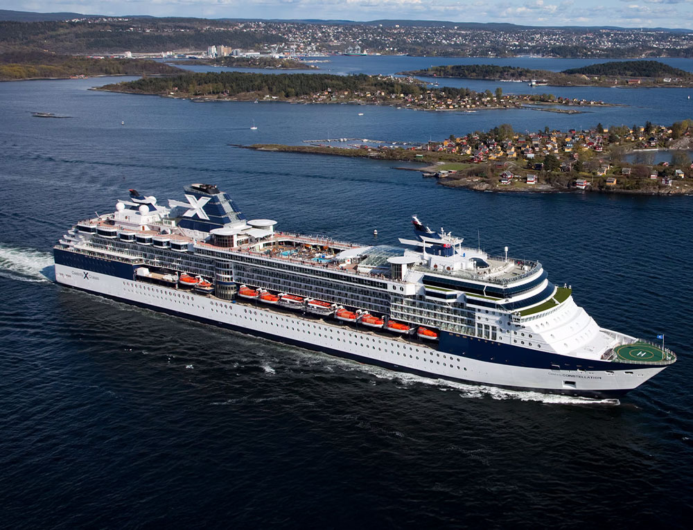 Cabins - The 90s Cruise